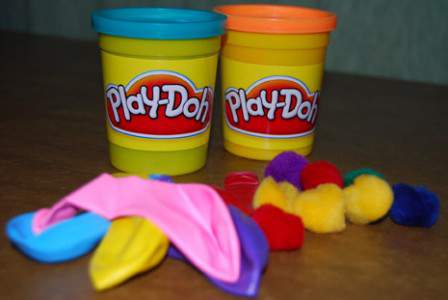 Busy Bag Idea: Wacky Sacks | Frugal Family Home